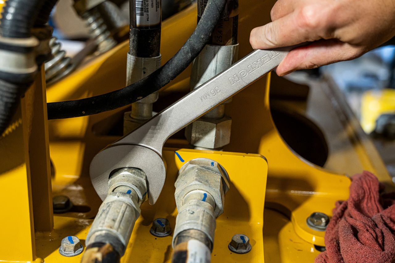 TEKTON Hand Tools | Shop Sockets, Wrenches, Screwdrivers, and Pliers